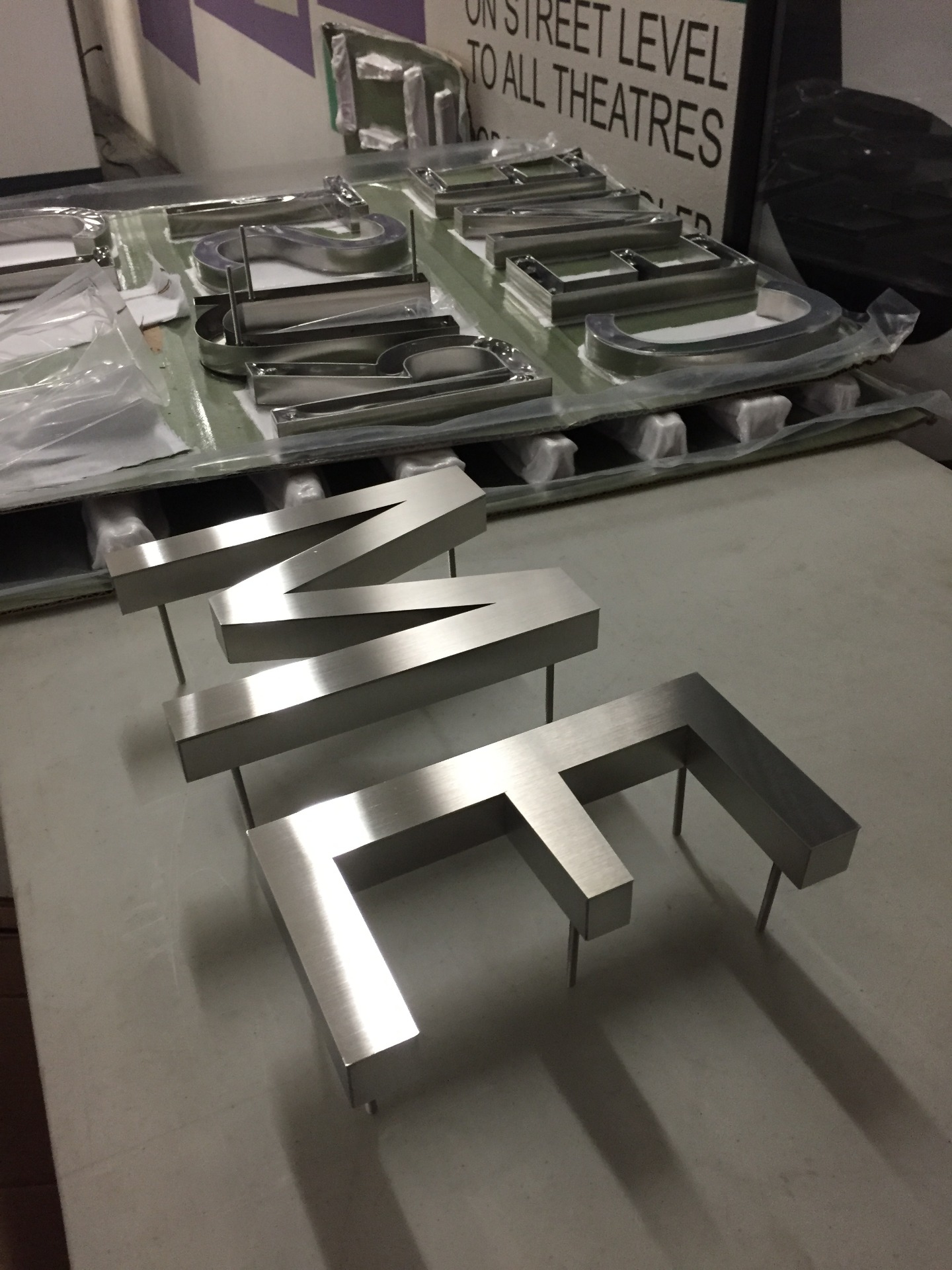 SIGNAGE GALLERY :: Sandoval&SignsInc